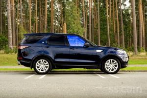 Blue Land Rover Discovery 2018 in Riga, with an engine capacity of 3.00 L and mileage of 237 thousand km for 19590 €, photo 10 on AUTOMOTO.COM.LV