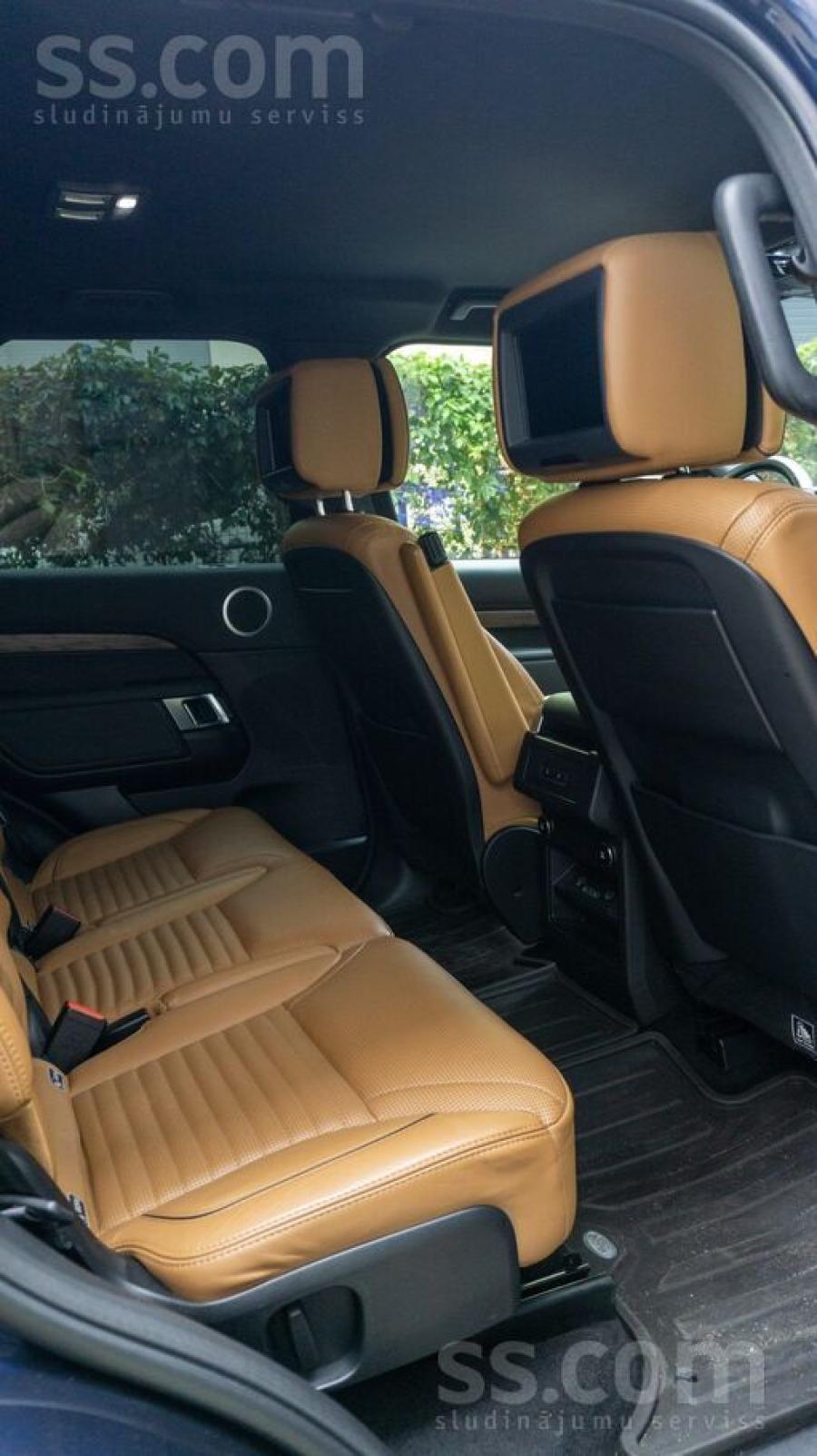 Blue Land Rover Discovery 2018 in Riga, with an engine capacity of 3.00 L and mileage of 237 thousand km for 19590 €, photo 34 on AUTOMOTO.COM.LV