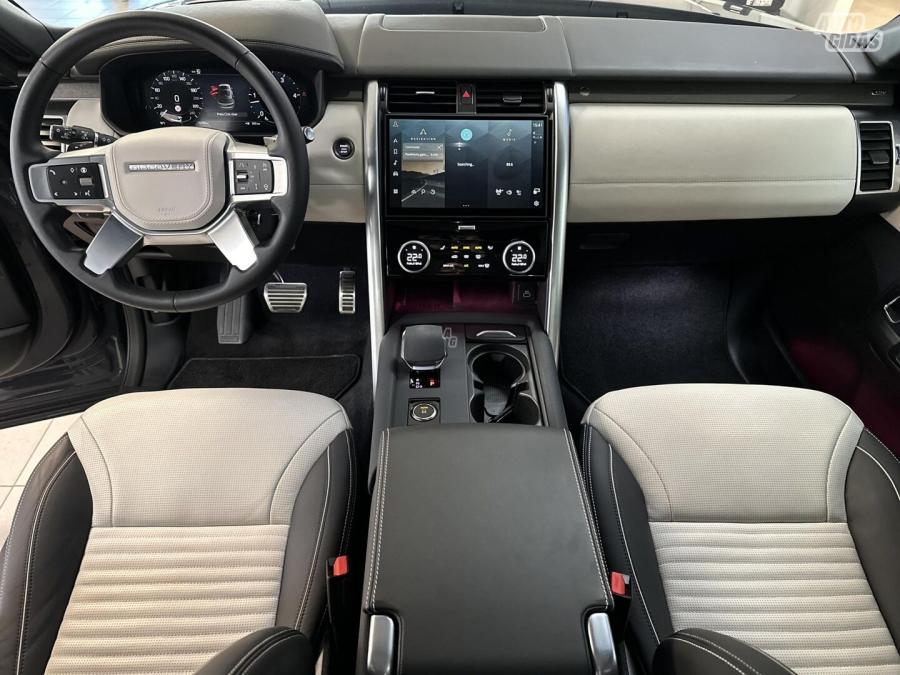 Blue Land Rover Discovery 2024 in Vilnius, with an engine capacity of 3.00 L and mileage of 34 thousand km for 64500 €, photo 16 on AUTOMOTO.COM.LV
