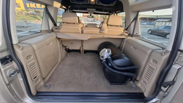 Brown Land Rover Discovery 2002 in Vilnius, with an engine capacity of 3.95 L and mileage of 235 thousand km for 4900 €, photo 7 on AUTOMOTO.COM.LV