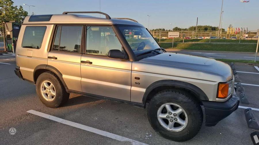 Brown Land Rover Discovery 2002 in Vilnius, with an engine capacity of 3.95 L and mileage of 235 thousand km for 4900 €, photo 28 on AUTOMOTO.COM.LV