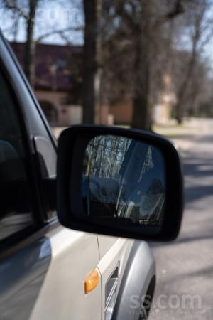 Brūns Land Rover Discovery 2007 Valmiera, ar dzinēja tilpumu 2.70 L un nobraukumu 322 tūkst. km par 5200 €, foto 9 vietnē AUTOMOTO.COM.LV