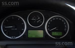 Brūns Land Rover Discovery 2007 Valmiera, ar dzinēja tilpumu 2.70 L un nobraukumu 322 tūkst. km par 5200 €, foto 15 vietnē AUTOMOTO.COM.LV