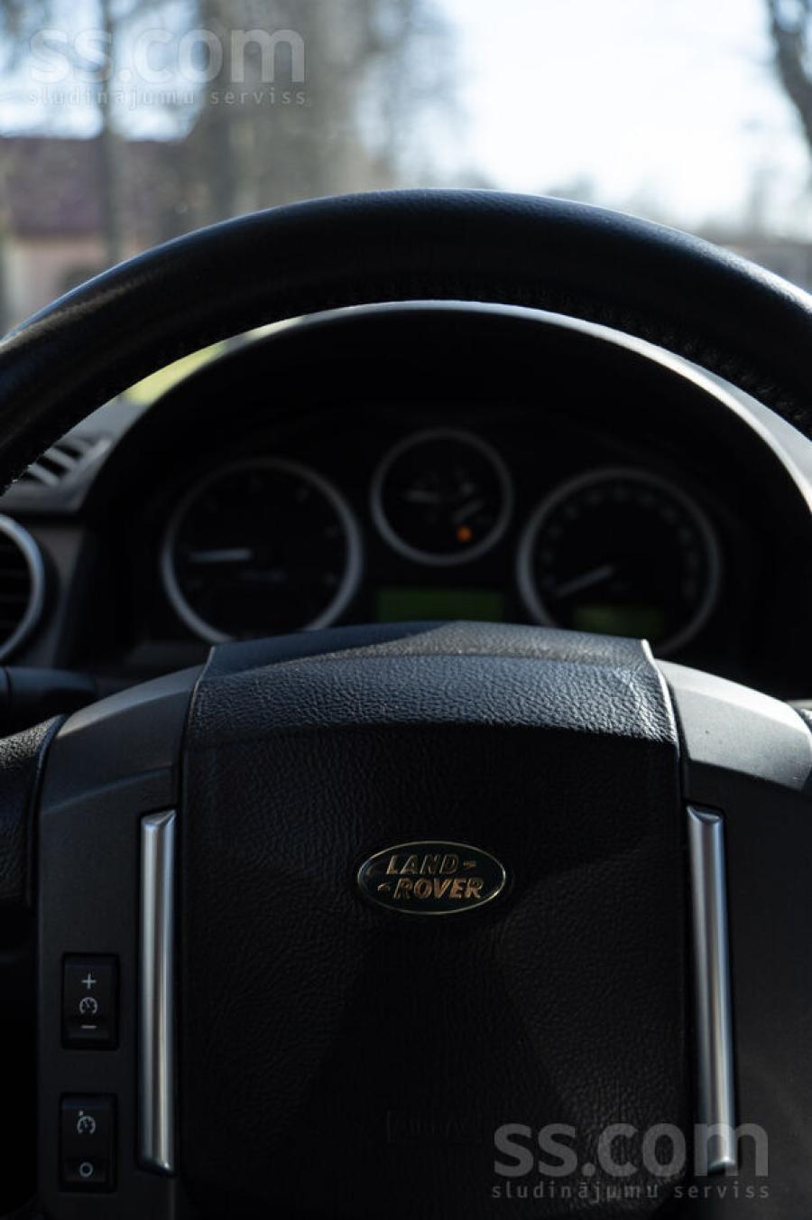 Brūns Land Rover Discovery 2007 Valmiera, ar dzinēja tilpumu 2.70 L un nobraukumu 322 tūkst. km par 5200 €, foto 21 vietnē AUTOMOTO.COM.LV
