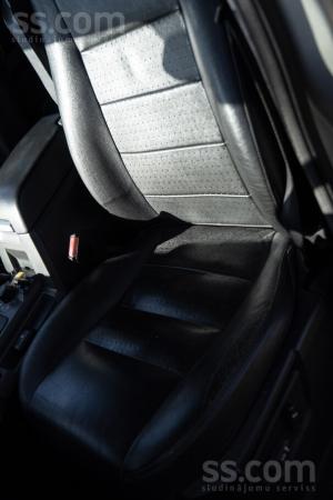 Brūns Land Rover Discovery 2007 Valmiera, ar dzinēja tilpumu 2.70 L un nobraukumu 322 tūkst. km par 5200 €, foto 22 vietnē AUTOMOTO.COM.LV