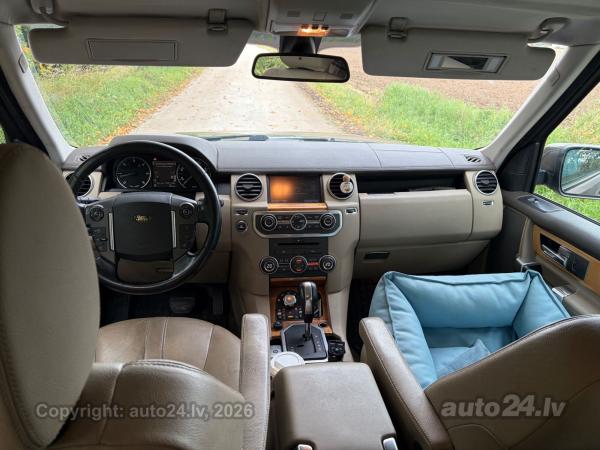 Brown Land Rover Discovery 2009 in Tallinn, with an engine capacity of 3.00 L and mileage of 242 thousand km for 9250 €, photo 9 on AUTOMOTO.COM.LV