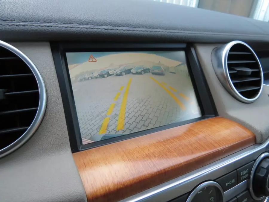 Brūns Land Rover Discovery 2010 Rīga, ar dzinēja tilpumu 3.00 L un nobraukumu 240 tūkst. km par 9900 €, foto 14 vietnē AUTOMOTO.COM.LV