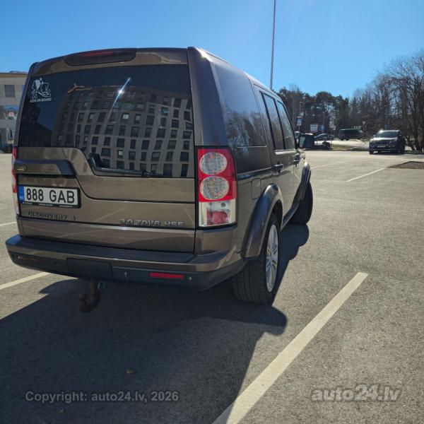 Brūns Land Rover Discovery 2010 Tallina, ar dzinēja tilpumu 3.00 L un nobraukumu 315 tūkst. km par 9200 €, foto 4 vietnē AUTOMOTO.COM.LV