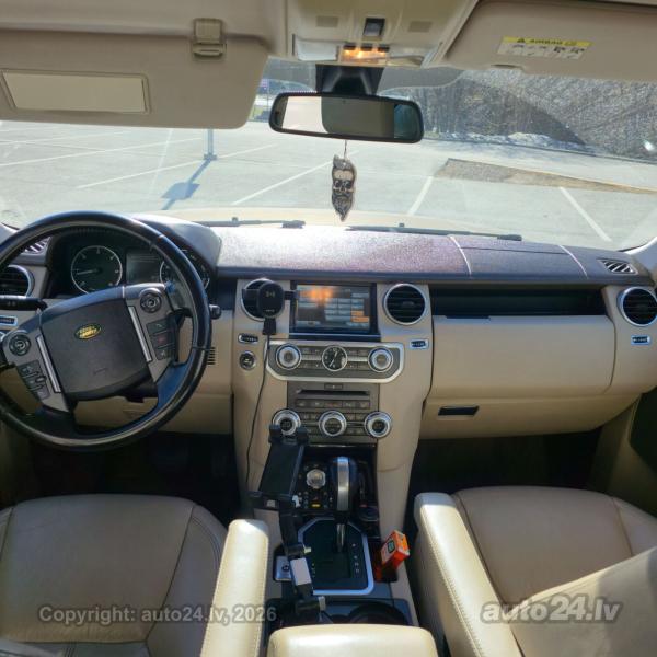 Brūns Land Rover Discovery 2010 Tallina, ar dzinēja tilpumu 3.00 L un nobraukumu 315 tūkst. km par 9200 €, foto 8 vietnē AUTOMOTO.COM.LV