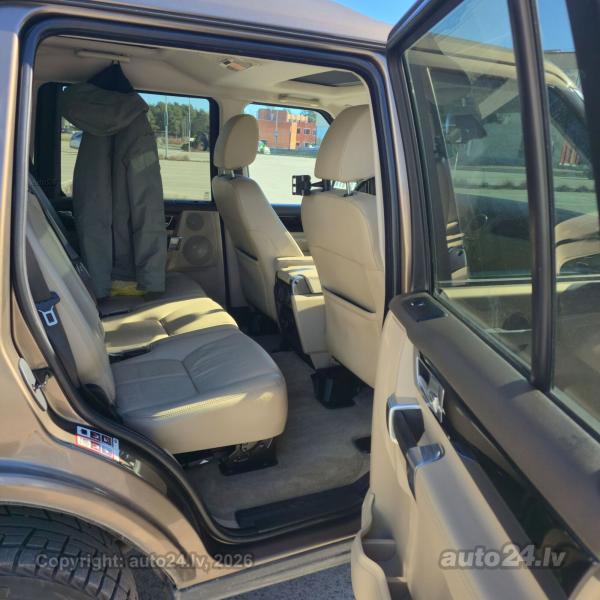Brūns Land Rover Discovery 2010 Tallina, ar dzinēja tilpumu 3.00 L un nobraukumu 315 tūkst. km par 9200 €, foto 9 vietnē AUTOMOTO.COM.LV
