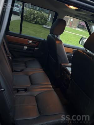 Brown Land Rover Discovery 2010 in Valmiera, with an engine capacity of 3.00 L and mileage of 310 thousand km for 11500 €, photo 6 on AUTOMOTO.COM.LV