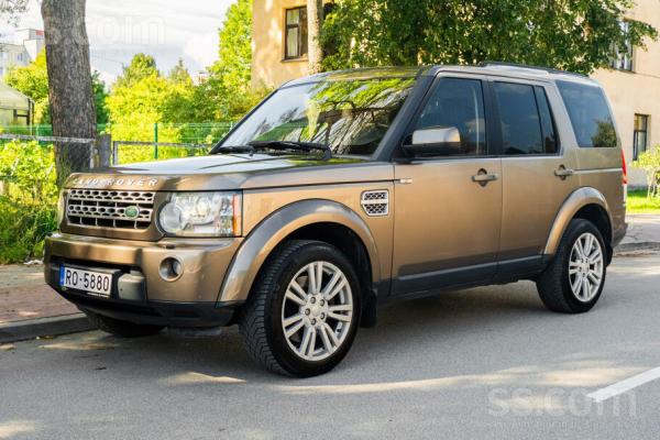 Brown Land Rover Discovery 2010 in Valmiera, with an engine capacity of 3.00 L and mileage of 310 thousand km for 11500 €, photo 3 on AUTOMOTO.COM.LV