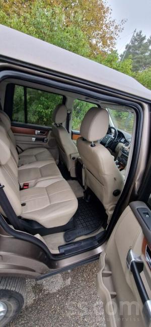 Brown Land Rover Discovery 2011 in Riga, with an engine capacity of 3.00 L and mileage of 330 thousand km for 6100 €, photo 11 on AUTOMOTO.COM.LV
