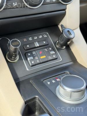Brūns Land Rover Discovery 2012 Valmiera, ar dzinēja tilpumu 3.00 L un nobraukumu 335 tūkst. km par 16500 €, foto 17 vietnē AUTOMOTO.COM.LV