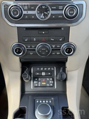 Brūns Land Rover Discovery 2012 Valmiera, ar dzinēja tilpumu 3.00 L un nobraukumu 335 tūkst. km par 16500 €, foto 18 vietnē AUTOMOTO.COM.LV