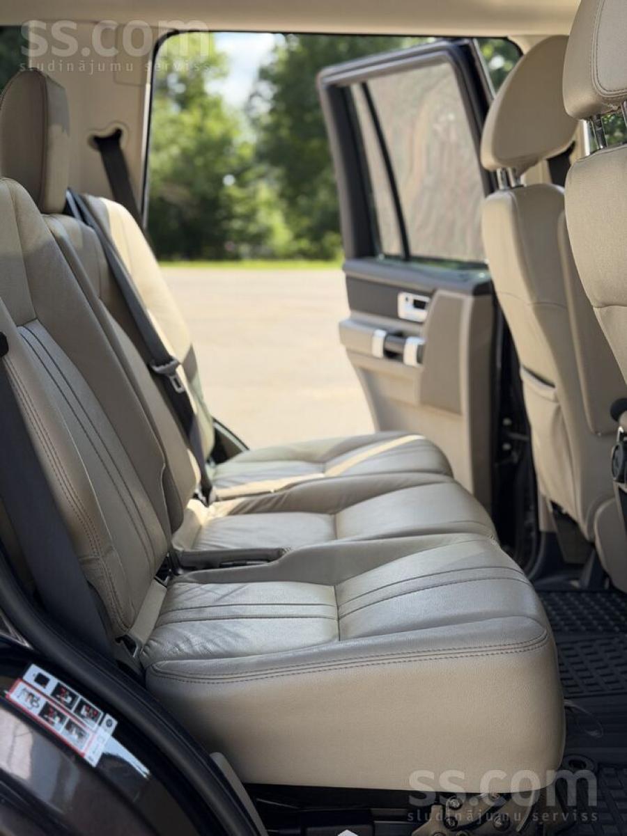Brūns Land Rover Discovery 2012 Valmiera, ar dzinēja tilpumu 3.00 L un nobraukumu 335 tūkst. km par 16500 €, foto 19 vietnē AUTOMOTO.COM.LV
