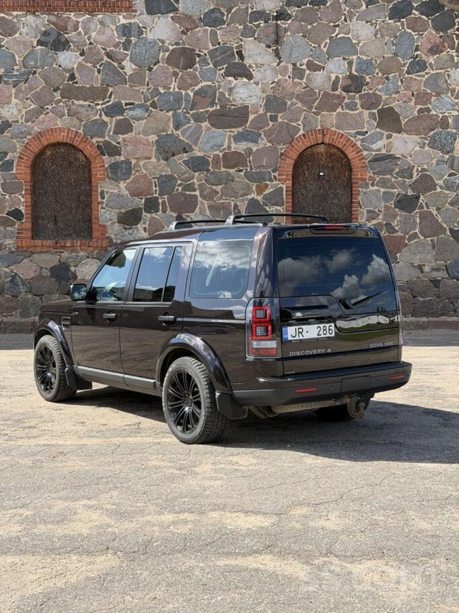 Brūns Land Rover Discovery 2012 Valmiera, ar dzinēja tilpumu 3.00 L un nobraukumu 335 tūkst. km par 16500 €, foto 24 vietnē AUTOMOTO.COM.LV