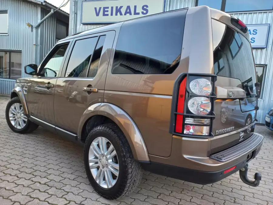 Brown Land Rover Discovery 2014 in Riga, with an engine capacity of 3.00 L and mileage of 0 thousand km for 12209 €, photo 5 on AUTOMOTO.COM.LV