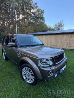 Brown Land Rover Discovery 2014 in Riga, with an engine capacity of 3.00 L and mileage of 207 thousand km for 13000 €, photo 3 on AUTOMOTO.COM.LV