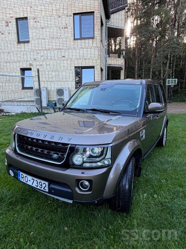 Brown Land Rover Discovery 2014 in Riga, with an engine capacity of 3.00 L and mileage of 207 thousand km for 13000 €, photo 5 on AUTOMOTO.COM.LV