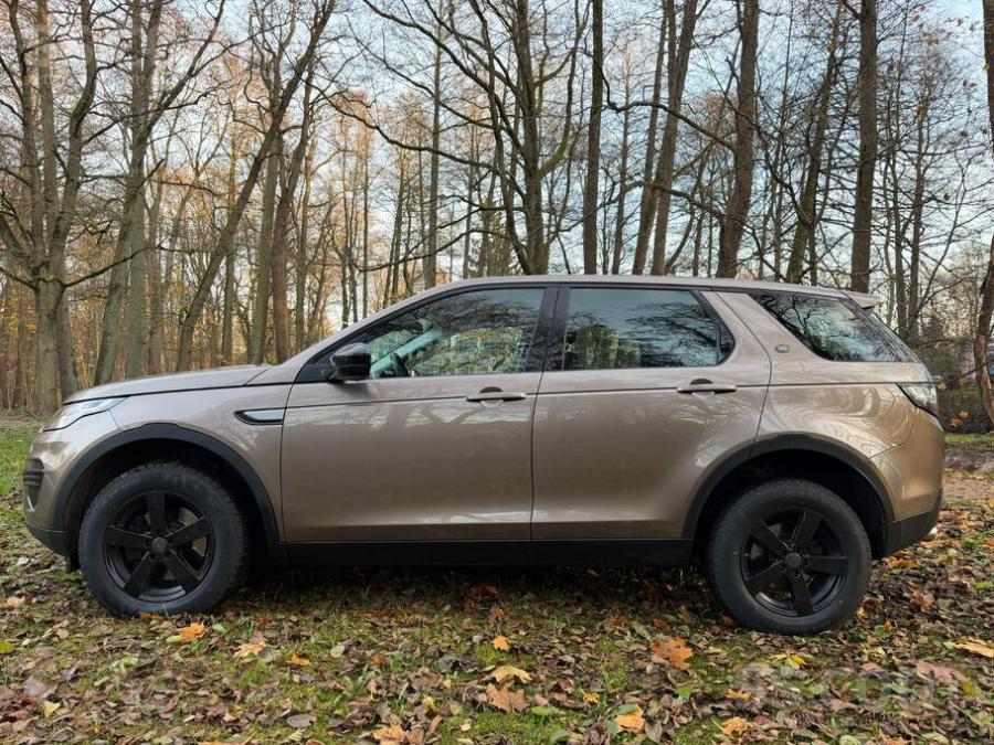 Brūns Land Rover Discovery 2015 Rīga, ar dzinēja tilpumu 2.20 L un nobraukumu 186 tūkst. km par 8900 €, foto 4 vietnē AUTOMOTO.COM.LV