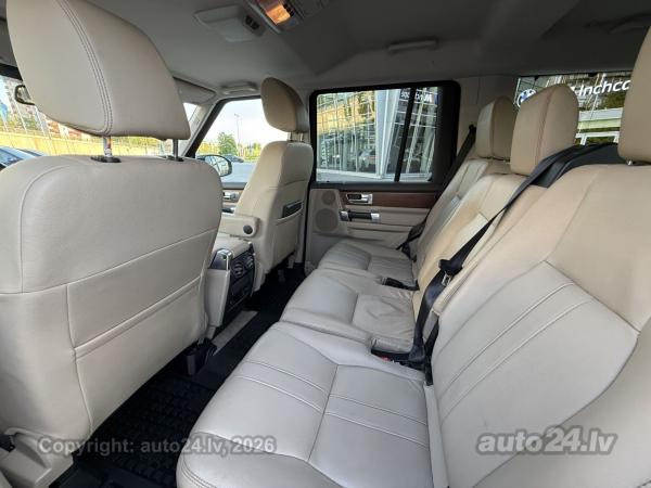 Land Rover Discovery 2015 in Tallinn on AUTOMOTO.COM.LV Brown Land Rover Discovery 2015 in Tallinn, with an engine capacity of 3.00 L and mileage of 240 thousand km for 12700 €, photo 8 on AUTOMOTO.COM.LV