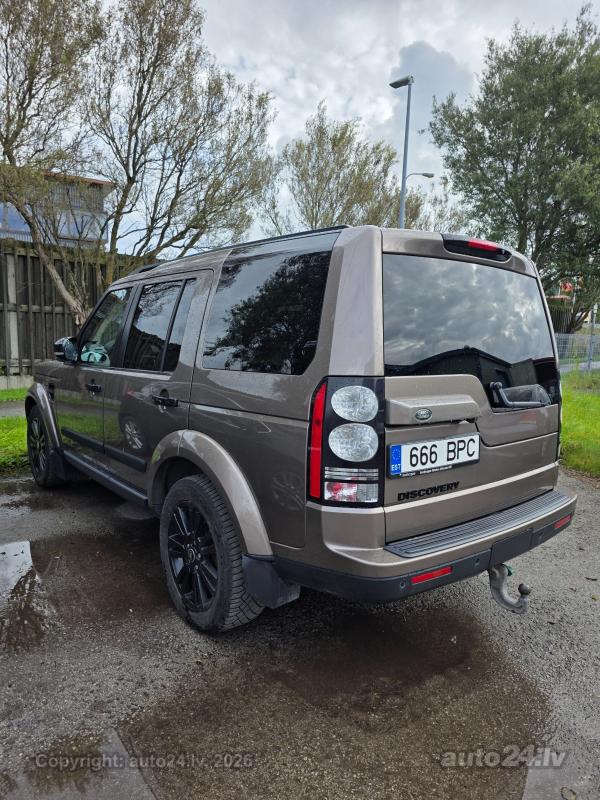 Brūns Land Rover Discovery 2015 Tallina, ar dzinēja tilpumu 3.00 L un nobraukumu 248 tūkst. km par 13500 €, foto 4 vietnē AUTOMOTO.COM.LV