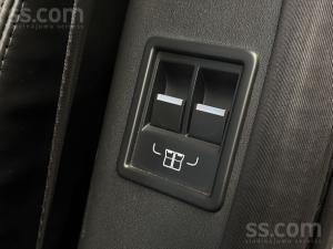 Brūns Land Rover Discovery 2019 Rīga, ar dzinēja tilpumu 3.00 L un nobraukumu 207 tūkst. km par 21500 €, foto 33 vietnē AUTOMOTO.COM.LV