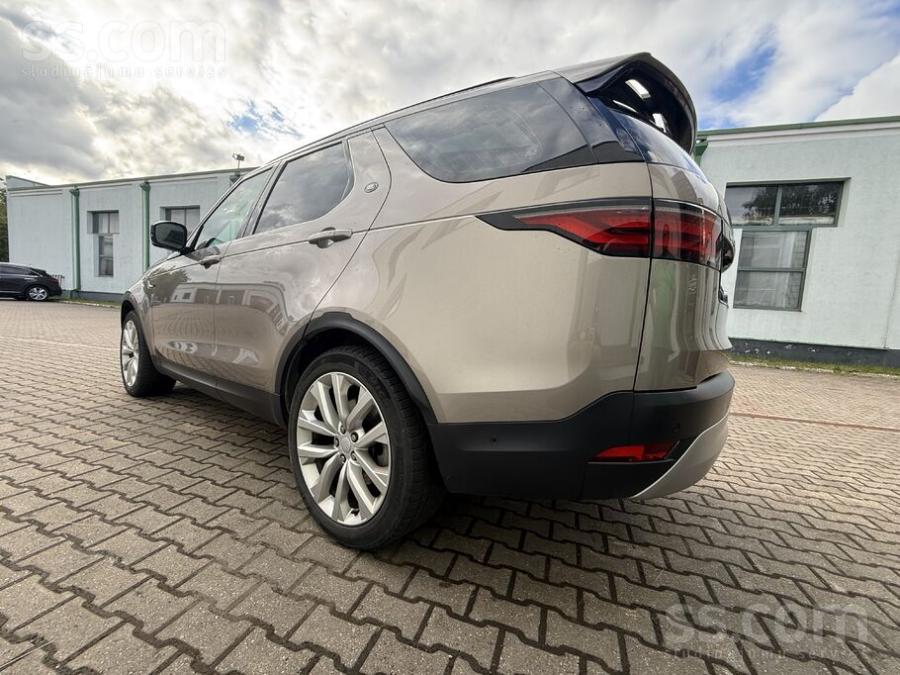 Brown Land Rover Discovery 2021 in Riga, with an engine capacity of 3.00 L and mileage of 85 thousand km for 36950 €, photo 5 on AUTOMOTO.COM.LV