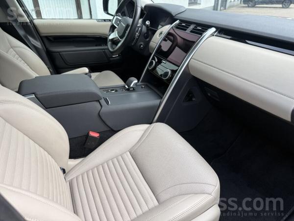 Brown Land Rover Discovery 2021 in Riga, with an engine capacity of 3.00 L and mileage of 85 thousand km for 36950 €, photo 7 on AUTOMOTO.COM.LV