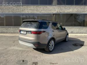 Brown Land Rover Discovery 2021 in Riga, with an engine capacity of 3.00 L and mileage of 130 thousand km for 29990 €, photo 5 on AUTOMOTO.COM.LV