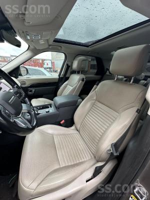 Brown Land Rover Discovery 2021 in Riga, with an engine capacity of 3.00 L and mileage of 130 thousand km for 29990 €, photo 8 on AUTOMOTO.COM.LV