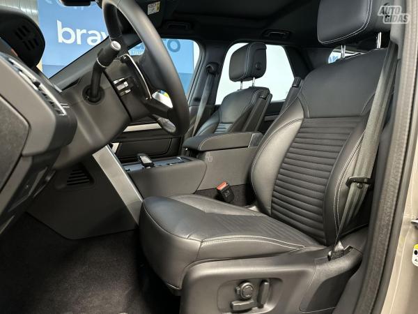 Brown Land Rover Discovery 2025 in Vilnius, with an engine capacity of 3.00 L and mileage of 15 thousand km for 69000 €, photo 9 on AUTOMOTO.COM.LV