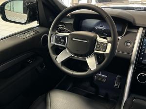 Brown Land Rover Discovery 2025 in Vilnius, with an engine capacity of 3.00 L and mileage of 15 thousand km for 69000 €, photo 16 on AUTOMOTO.COM.LV