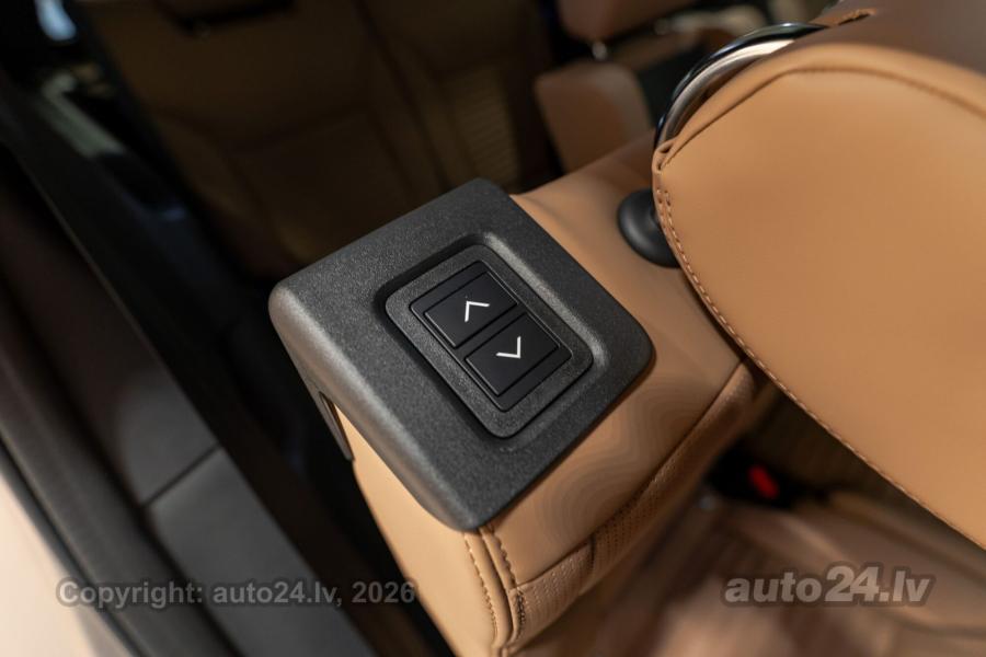 Brūns Land Rover Discovery 2026 Tallina, ar dzinēja tilpumu 3.00 L un nobraukumu 0 tūkst. km par 94600 €, foto 12 vietnē AUTOMOTO.COM.LV