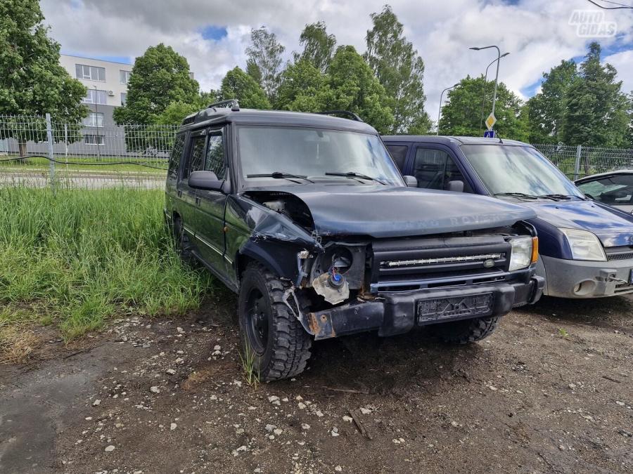 Land Rover Discovery 1994 Šauļi, ar dzinēja tilpumu 4.00 L un nobraukumu 375 tūkst. km par 2000 €, foto 3 vietnē AUTOMOTO.COM.LV