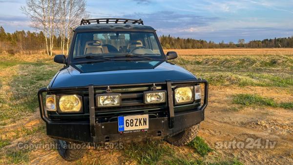 Land Rover Discovery 1996 in Tallinn, with an engine capacity of 2.50 L and mileage of 262 thousand km for 8500 €, photo 2 on AUTOMOTO.COM.LV