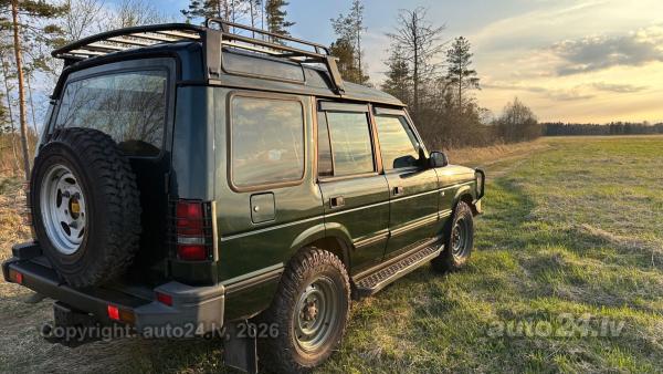 Land Rover Discovery 1996 in Tallinn, with an engine capacity of 2.50 L and mileage of 262 thousand km for 8500 €, photo 4 on AUTOMOTO.COM.LV