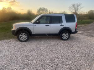 Land Rover Discovery 2007 in Vilnius, with an engine capacity of 2.70 L and mileage of 280 thousand km for 4500 €, photo 10 on AUTOMOTO.COM.LV
