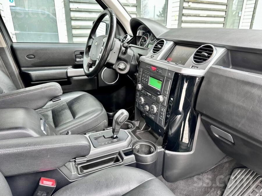 Land Rover Discovery 2009 in Riga, with an engine capacity of 2.70 L and mileage of 208 thousand km for 5000 €, photo 15 on AUTOMOTO.COM.LV