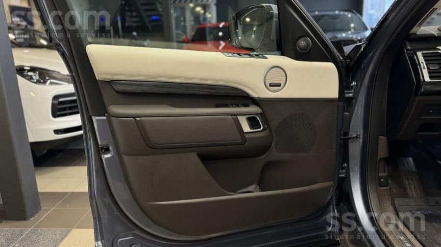 Land Rover Discovery 2020 Rīga, ar dzinēja tilpumu 2.00 L un nobraukumu 74 tūkst. km par 30490 €, foto 22 vietnē AUTOMOTO.COM.LV