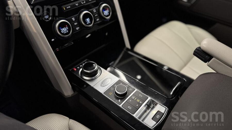 Land Rover Discovery 2020 Rīga, ar dzinēja tilpumu 2.00 L un nobraukumu 74 tūkst. km par 30490 €, foto 27 vietnē AUTOMOTO.COM.LV