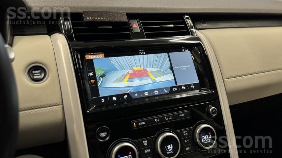 Land Rover Discovery 2020 Rīga, ar dzinēja tilpumu 2.00 L un nobraukumu 74 tūkst. km par 30490 €, foto 29 vietnē AUTOMOTO.COM.LV