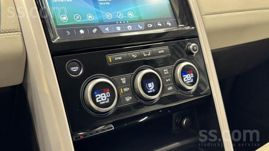 Land Rover Discovery 2020 Rīga, ar dzinēja tilpumu 2.00 L un nobraukumu 74 tūkst. km par 30490 €, foto 31 vietnē AUTOMOTO.COM.LV
