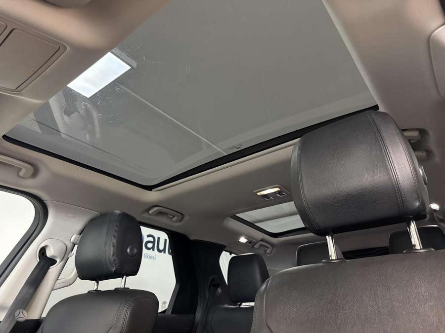 Land Rover Discovery 2020 in Vilnius, with an engine capacity of 2.00 L and mileage of 133 thousand km for 24000 €, photo 17 on AUTOMOTO.COM.LV