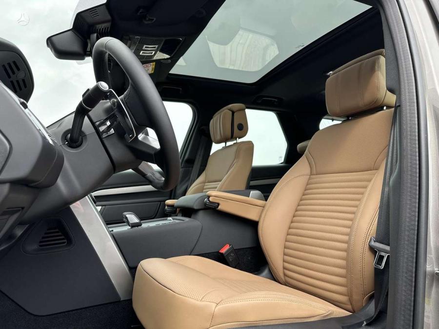 Land Rover Discovery 2025 Viļņa, ar dzinēja tilpumu 3.00 L un nobraukumu 34 tūkst. km par 79100 €, foto 9 vietnē AUTOMOTO.COM.LV