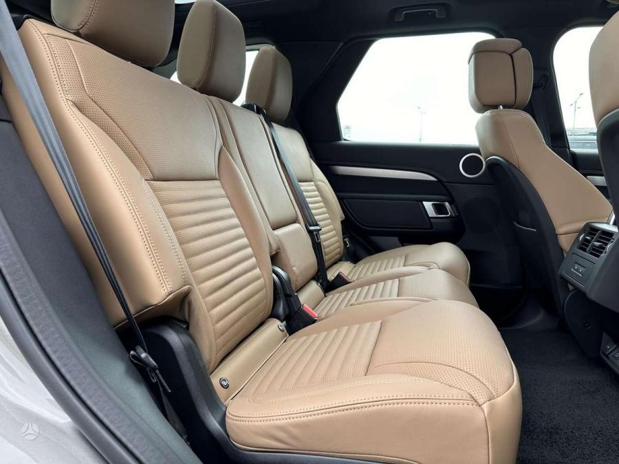 Land Rover Discovery 2025 Viļņa, ar dzinēja tilpumu 3.00 L un nobraukumu 34 tūkst. km par 79100 €, foto 14 vietnē AUTOMOTO.COM.LV