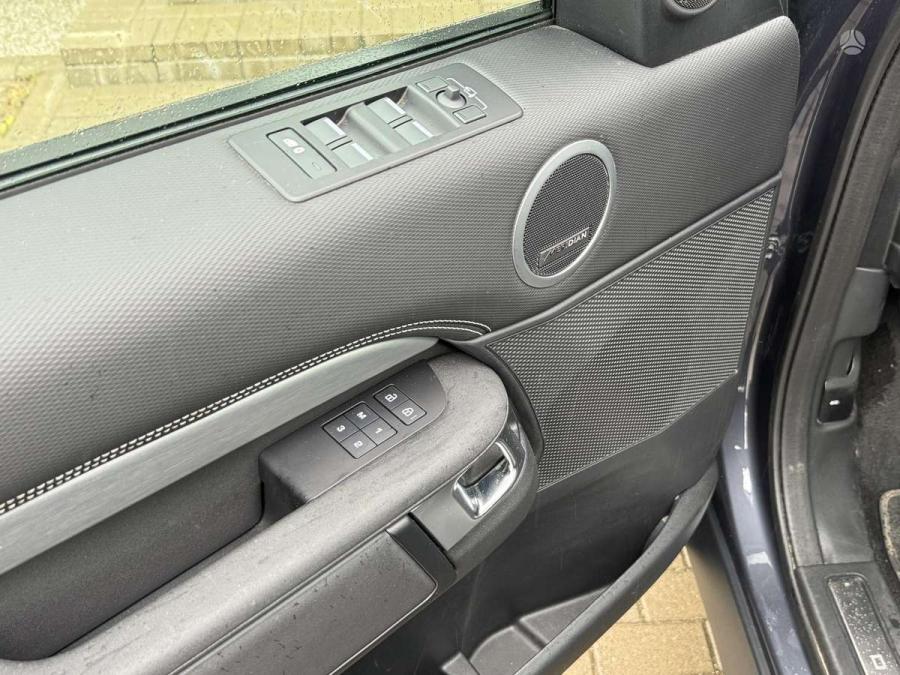 Land Rover Discovery 2025 Viļņa, ar dzinēja tilpumu 3.00 L un nobraukumu 28 tūkst. km par 65500 €, foto 9 vietnē AUTOMOTO.COM.LV