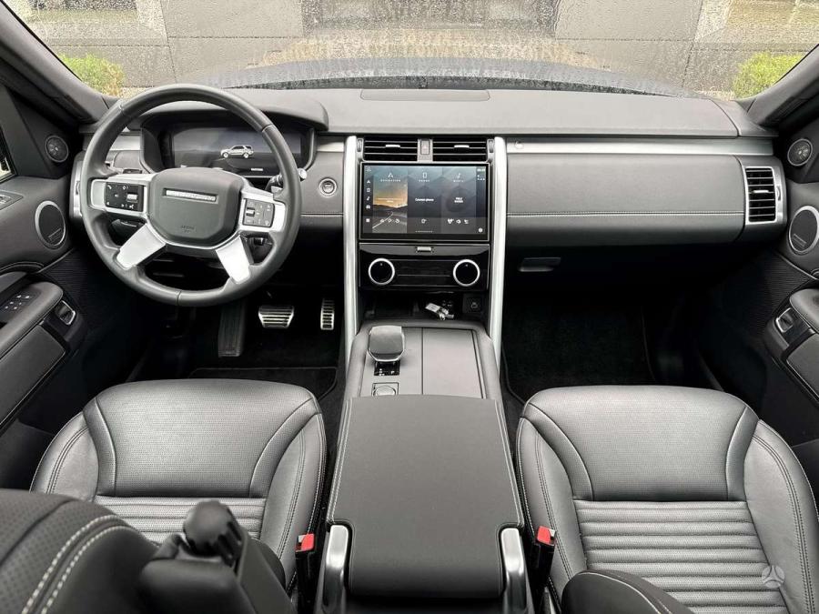 Land Rover Discovery 2025 Viļņa, ar dzinēja tilpumu 3.00 L un nobraukumu 28 tūkst. km par 65500 €, foto 14 vietnē AUTOMOTO.COM.LV
