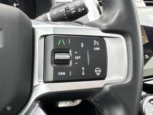 Land Rover Discovery 2025 Viļņa, ar dzinēja tilpumu 3.00 L un nobraukumu 28 tūkst. km par 65500 €, foto 16 vietnē AUTOMOTO.COM.LV